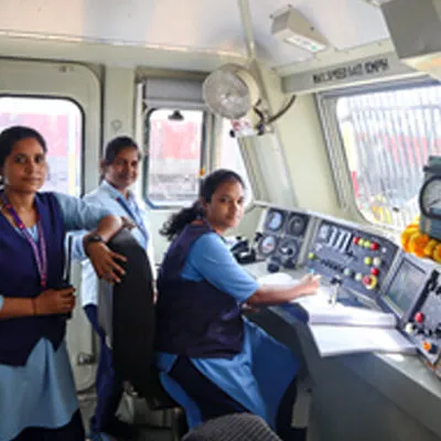 पिछले 10 वर्षों में महिला लोको पायलटों की संख्या में 5 गुना वृद्धि - uttamhindu.com